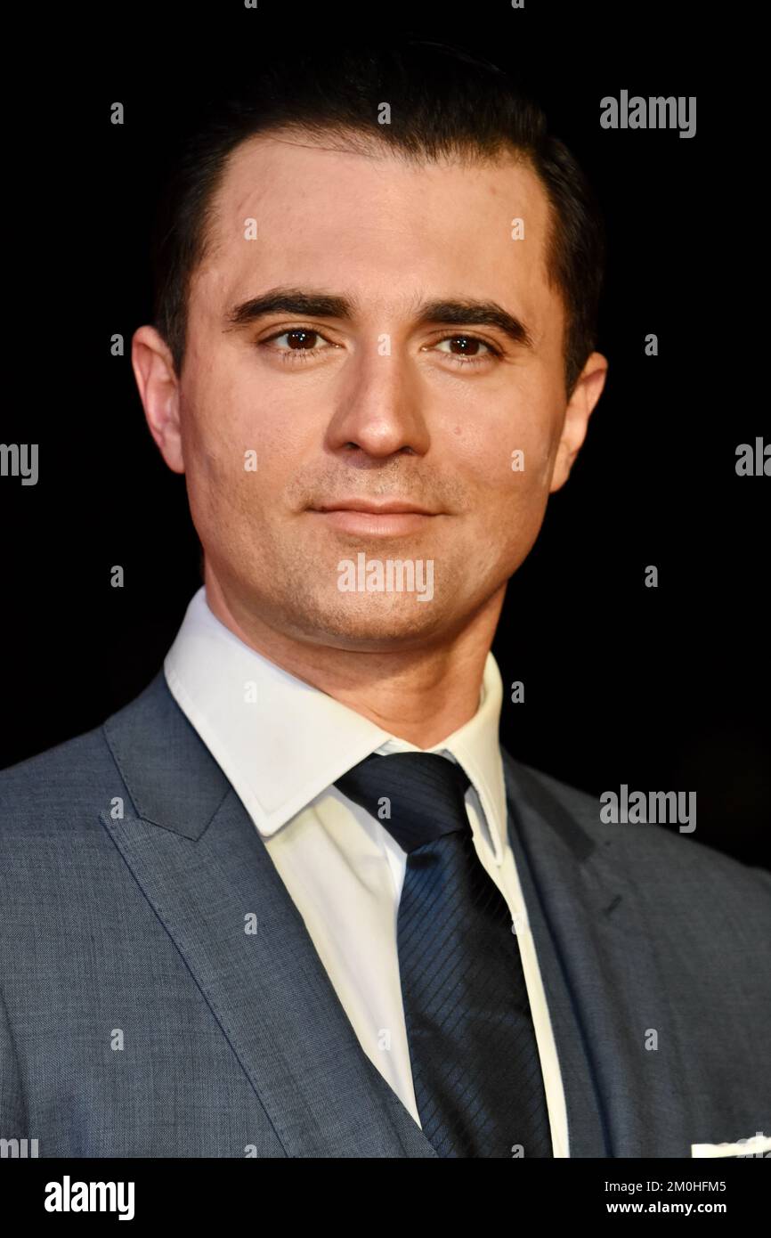 Superman actor hi-res stock photography and images - Alamy