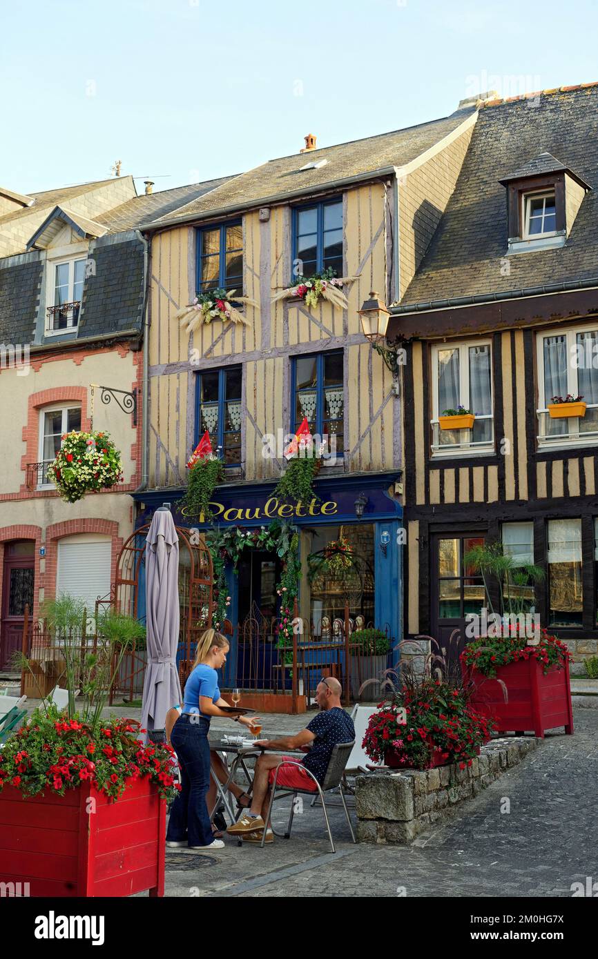 Saint julien domfront hi-res stock photography and images - Alamy