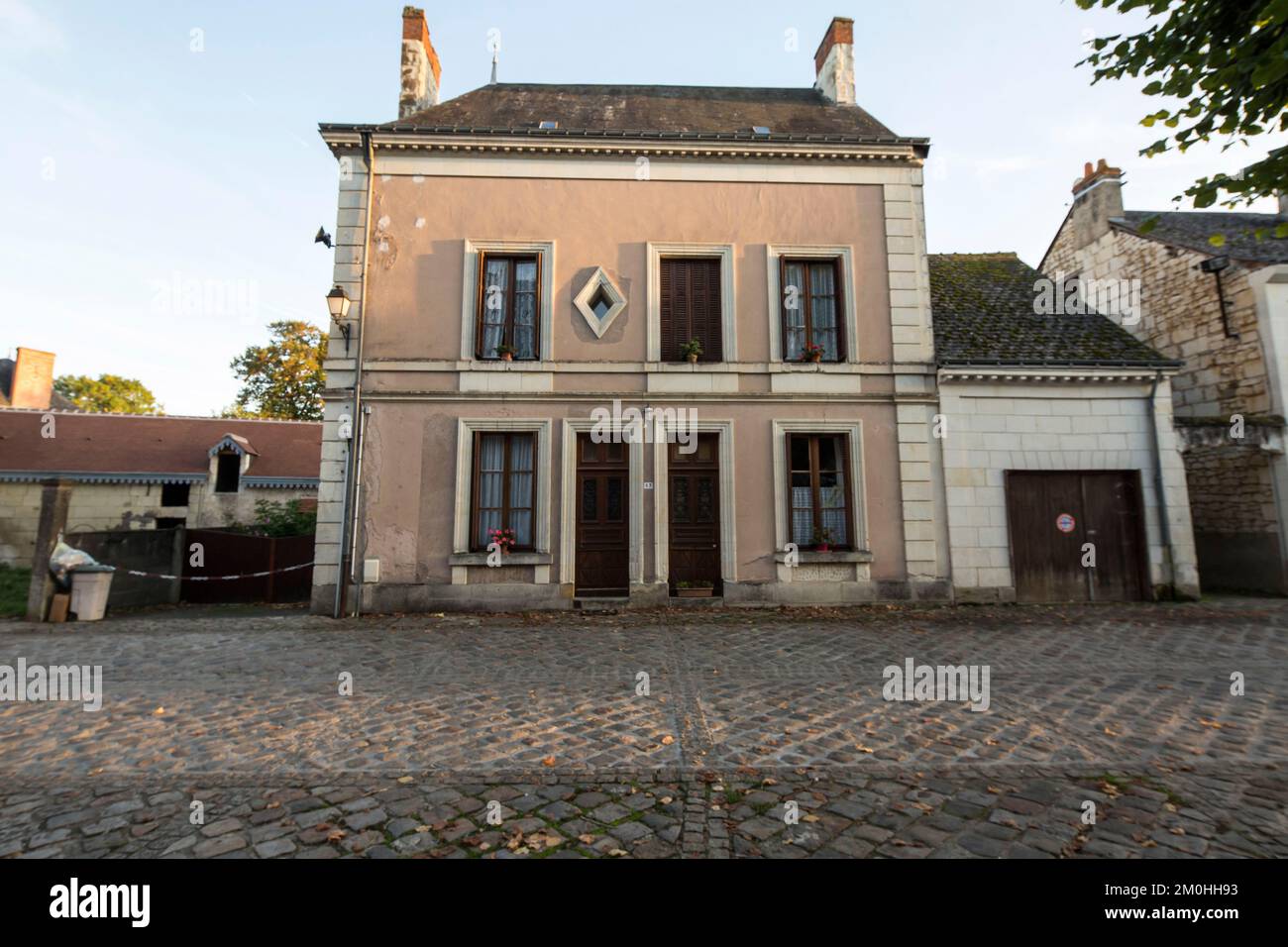 Neuil hi-res stock photography and images - Alamy