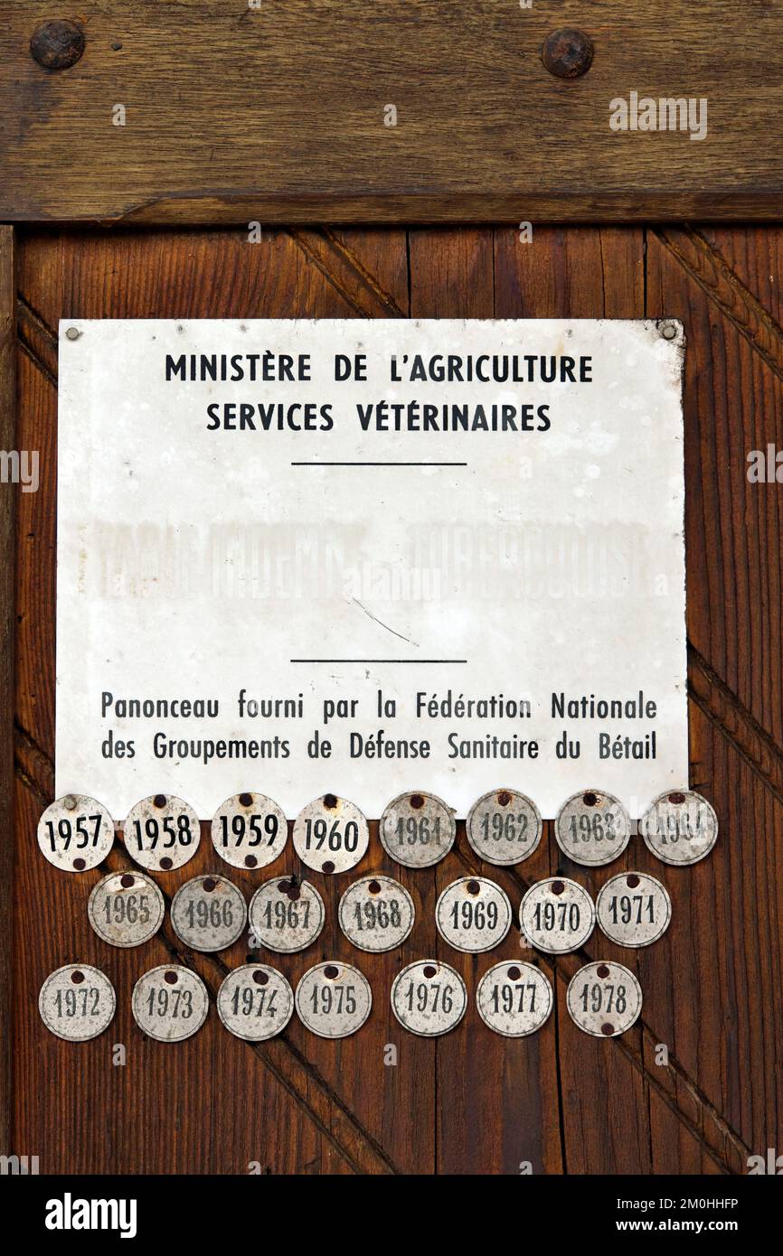 Village de vaccination hi-res stock photography and images - Alamy