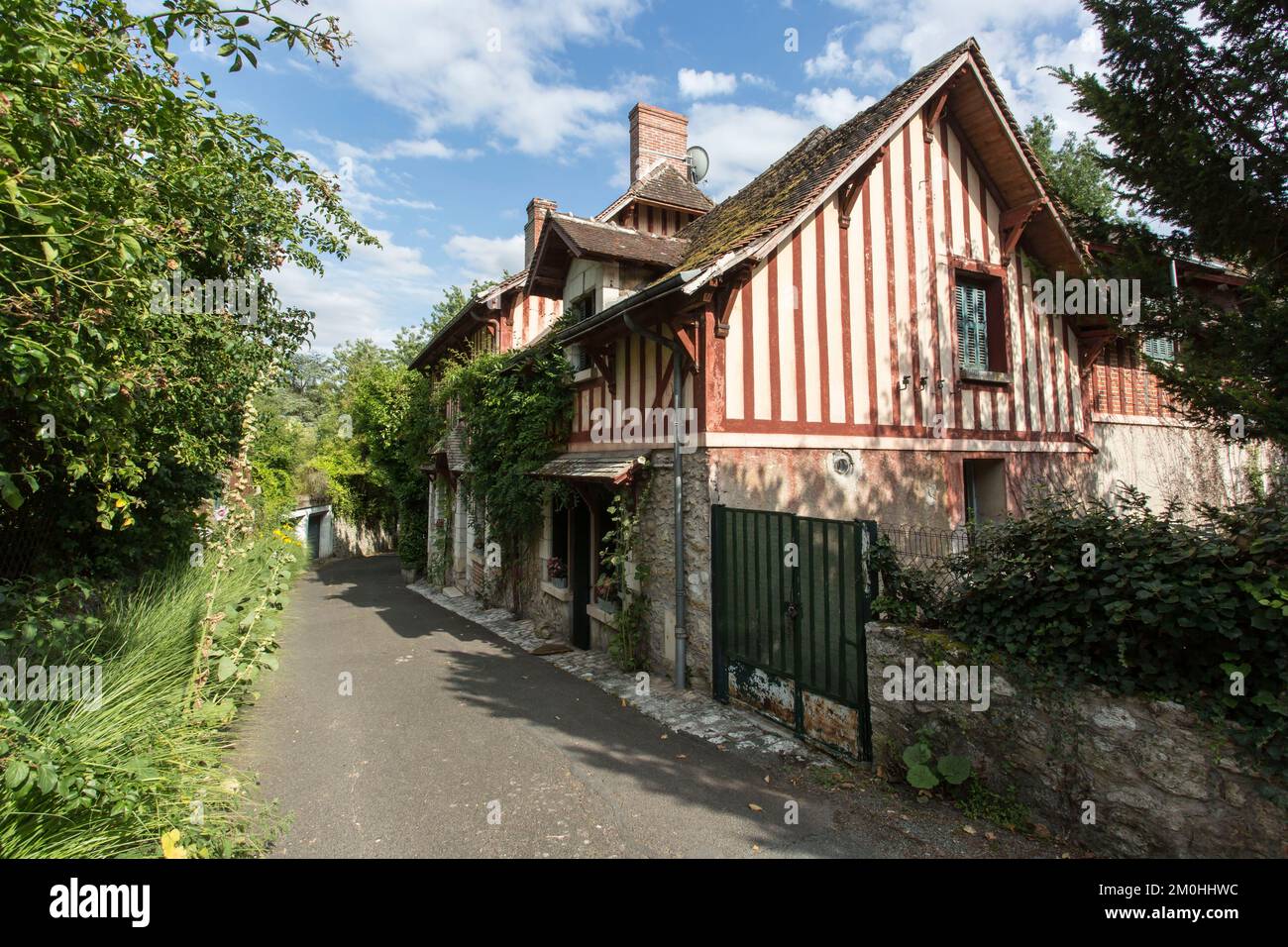 Anglo norman house hi-res stock photography and images - Alamy