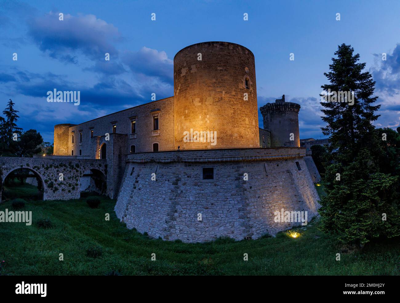 Italy, Basilicata, Venosa, the aragonese castle Stock Photo - Alamy