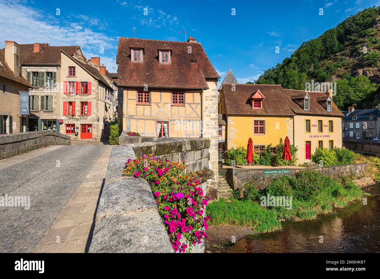 France, Creuse, Aubusson, 17th century Terrade bridge over the Creuse ...