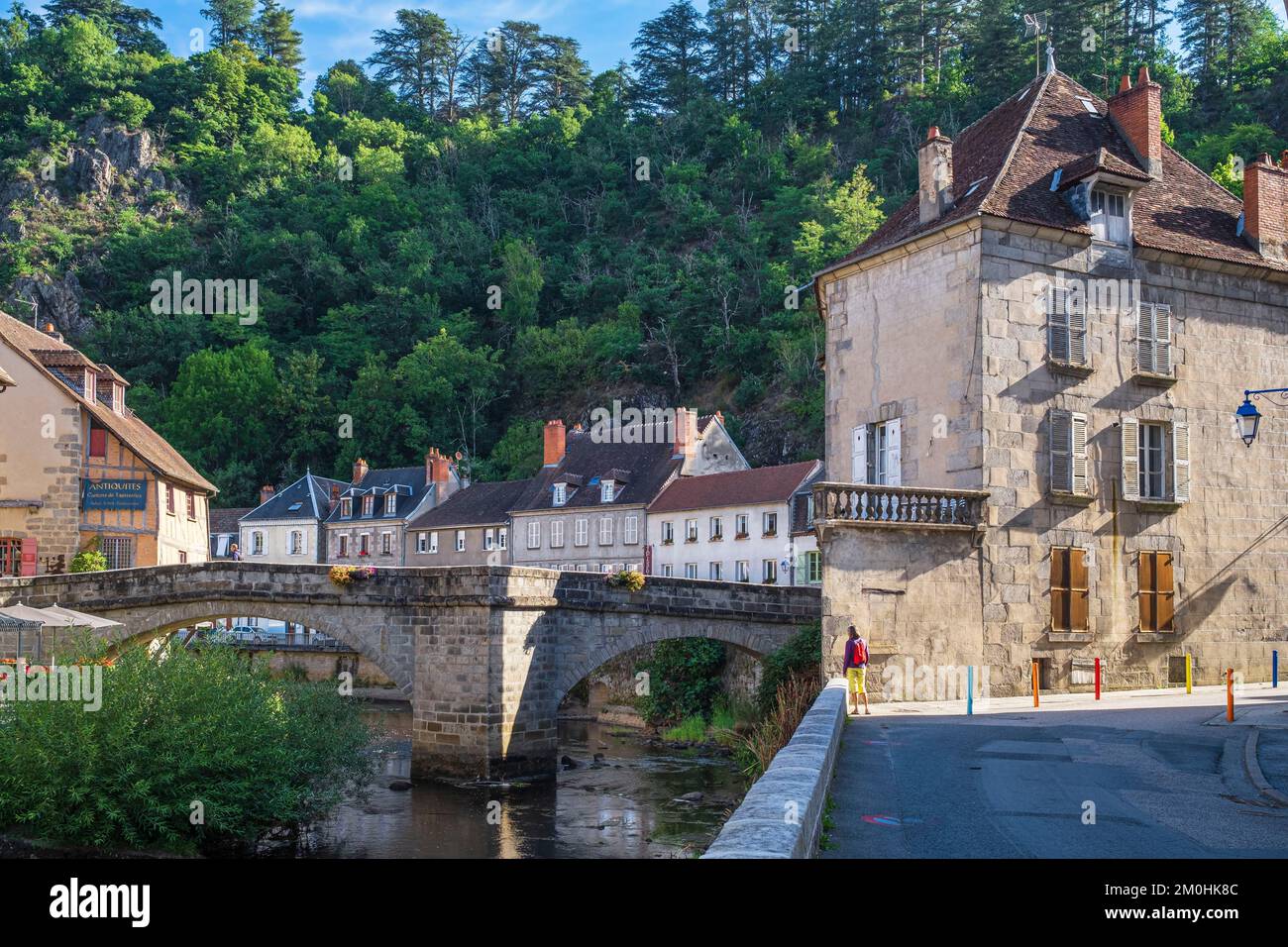 France, Creuse, Aubusson, 17th century Terrade bridge over the Creuse ...