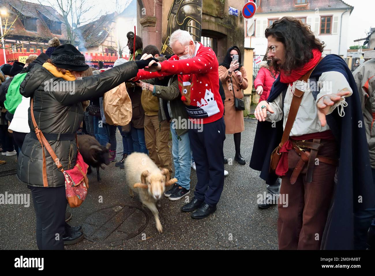 Medieval costume shepherd hi-res stock photography and images - Alamy