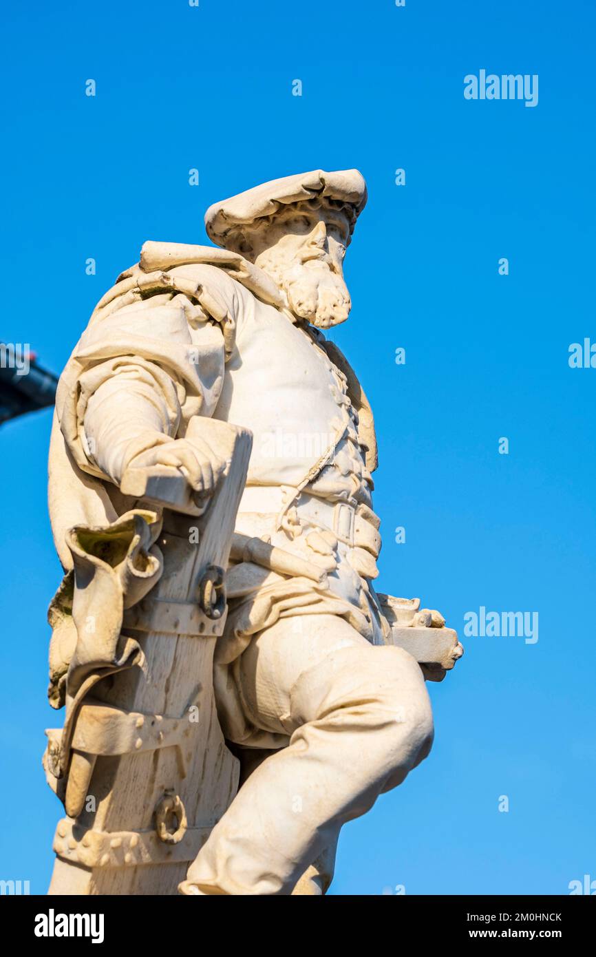 Sculpture by juan sebastian elcano hi-res stock photography and images ...
