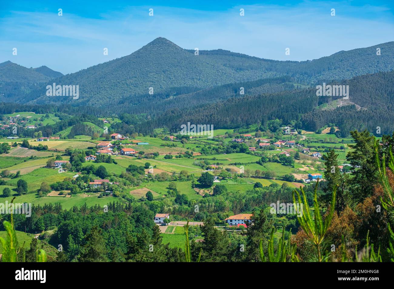 Spain, province of Biscay, Mendieta (Ajangiz), village on the Camino ...