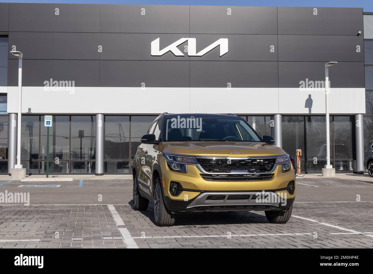 Indianapolis - Circa December 2022: Kia Seltos display at a dealership. Kia offers the Seltos in ...