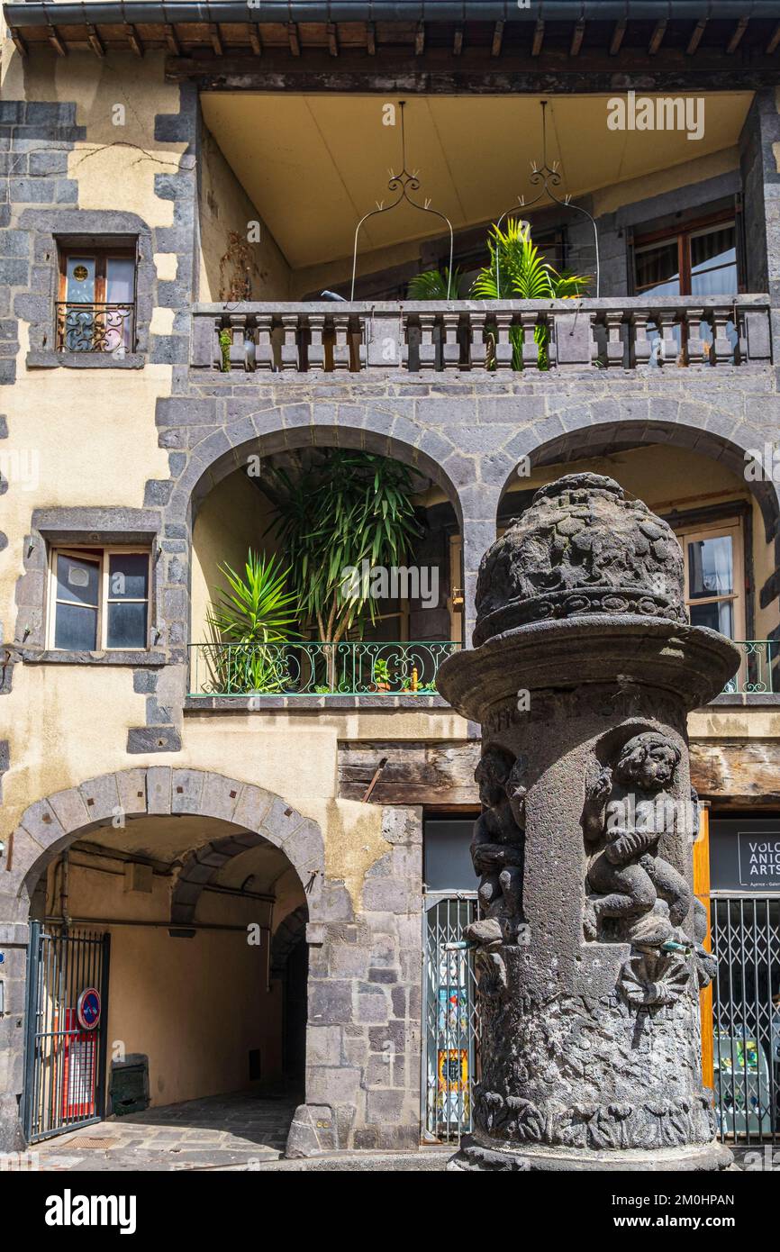 France, Puy-de-Dome, Clermont-Ferrand, Terrail fountain built in 1602 ...