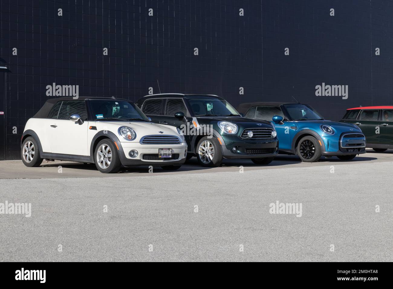 Indianapolis - Circa December 2022: Mini Hardtop vehicles awaiting ...