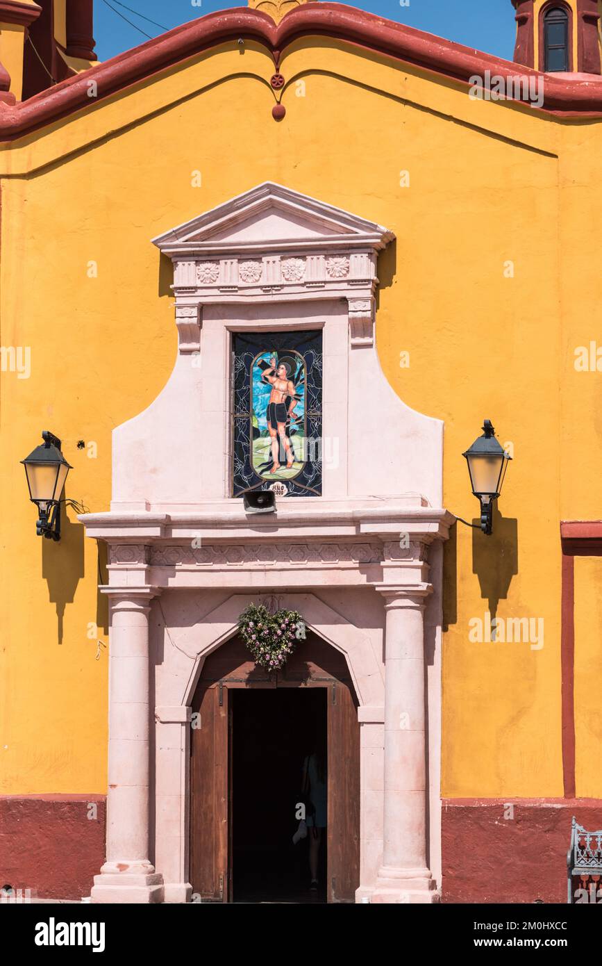 Church in La Villa de San Sebastián Bernal, Mexico Stock Photo - Alamy