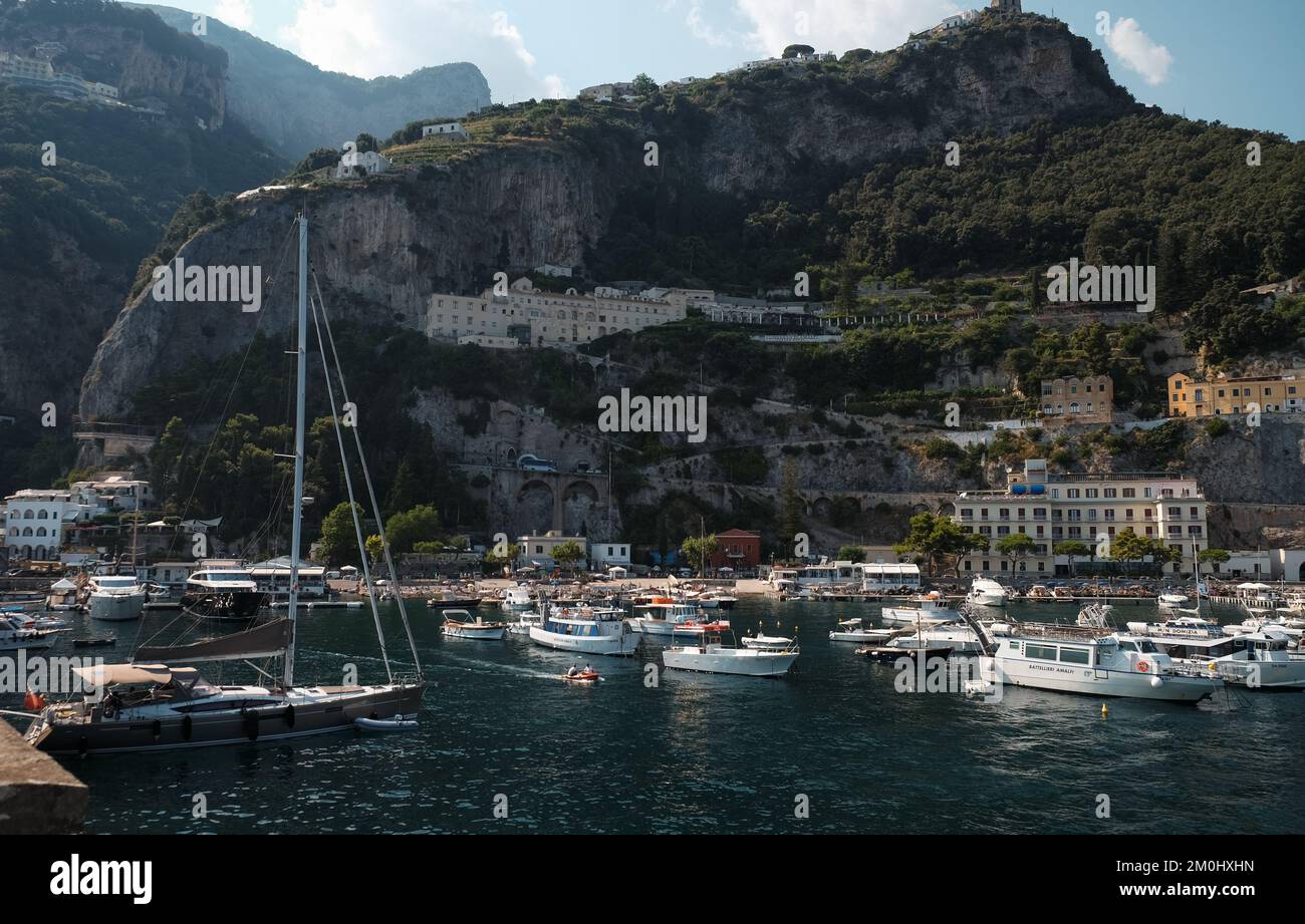 A view of the limestone cliffs & Grand Hotel Convento di Amalfi ...