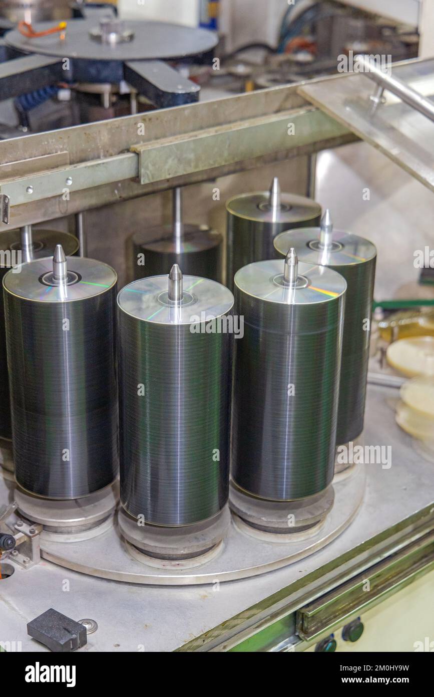 Compact Disc Maker Machine Production Process Factory Tech CD DVD ...
