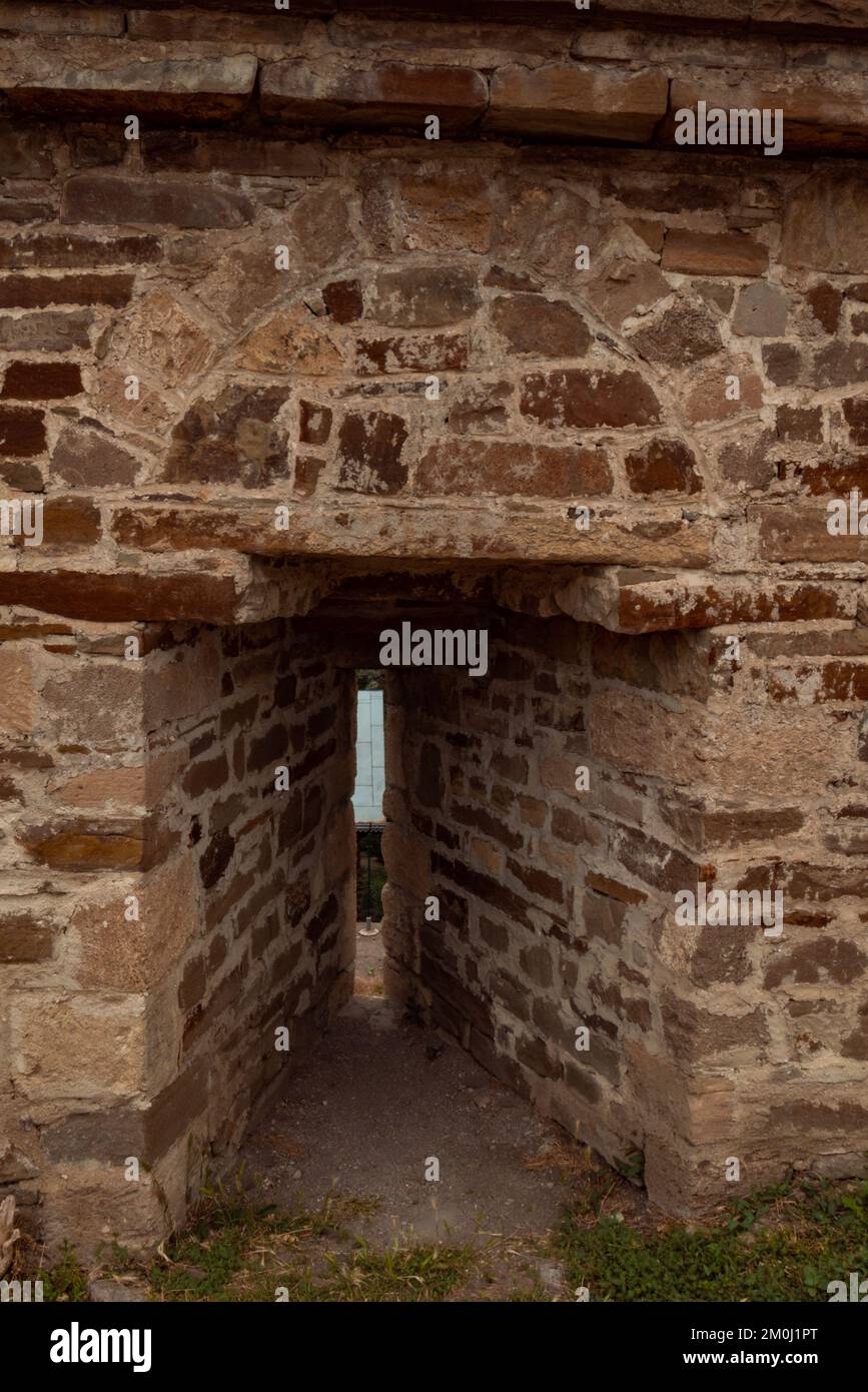 Loophole in wall medieval castle hi-res stock photography and images ...