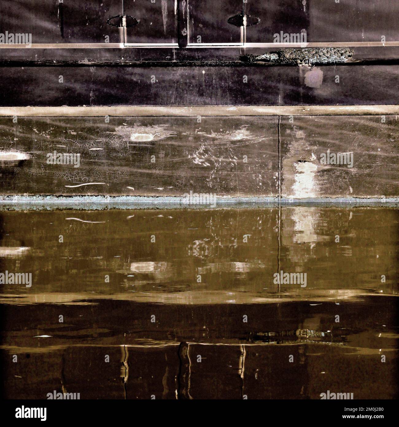 Reflection light shade hi-res stock photography and images - Alamy