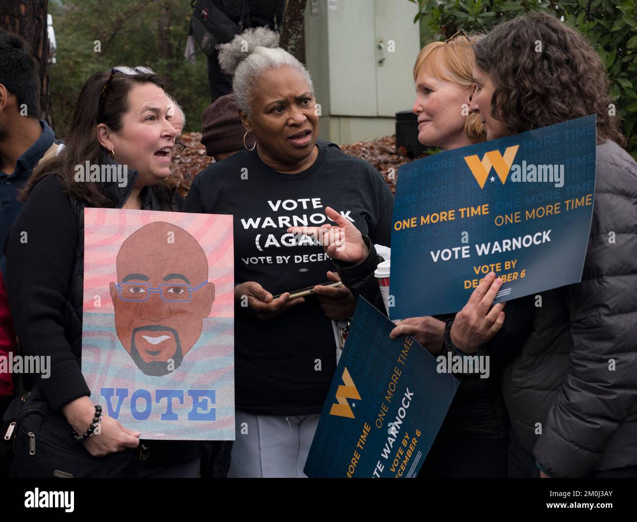 Norcross, Georgia, USA. 6th Dec, 2022. Supporters of Senator Warnock ...