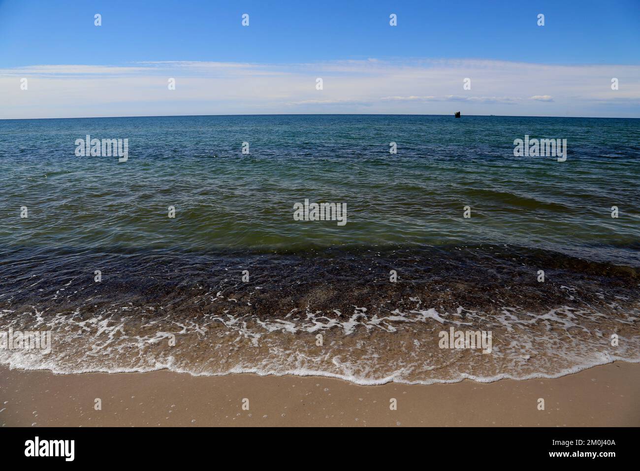 Nice sea wave hi-res stock photography and images - Alamy