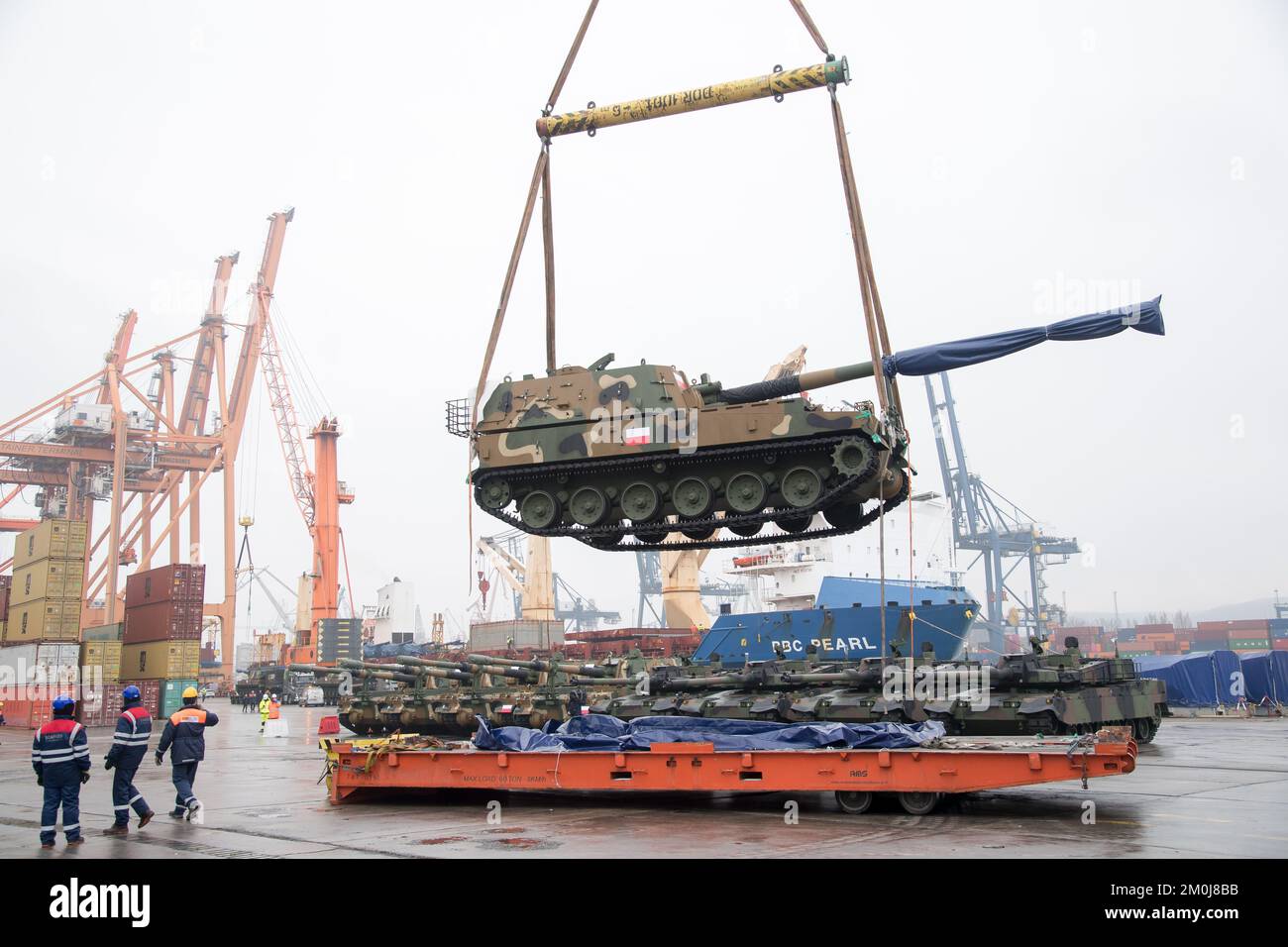 K9pl self propelled howitzer hi-res stock photography and images - Alamy