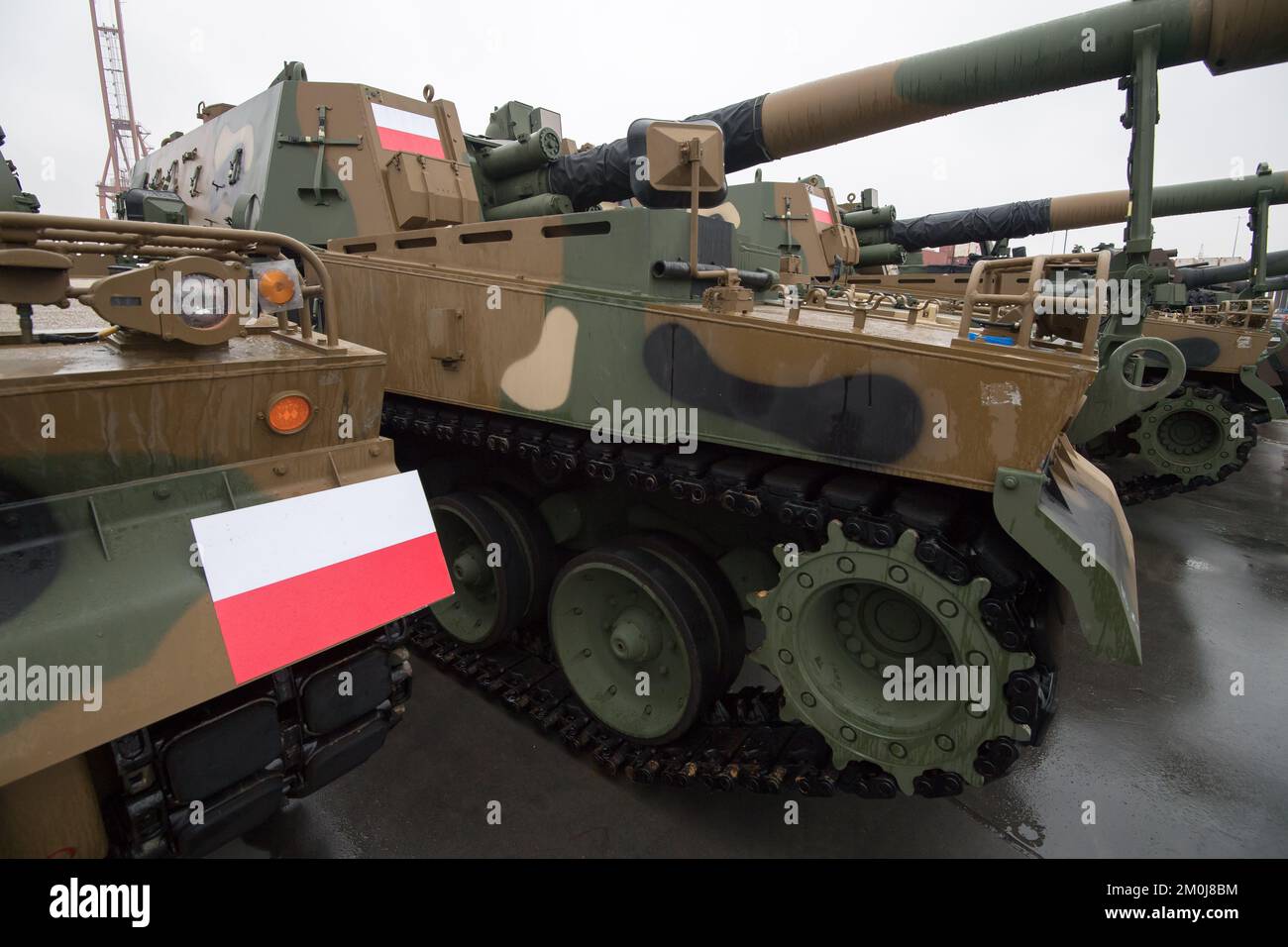 155 mm howitzer gun hi-res stock photography and images - Alamy