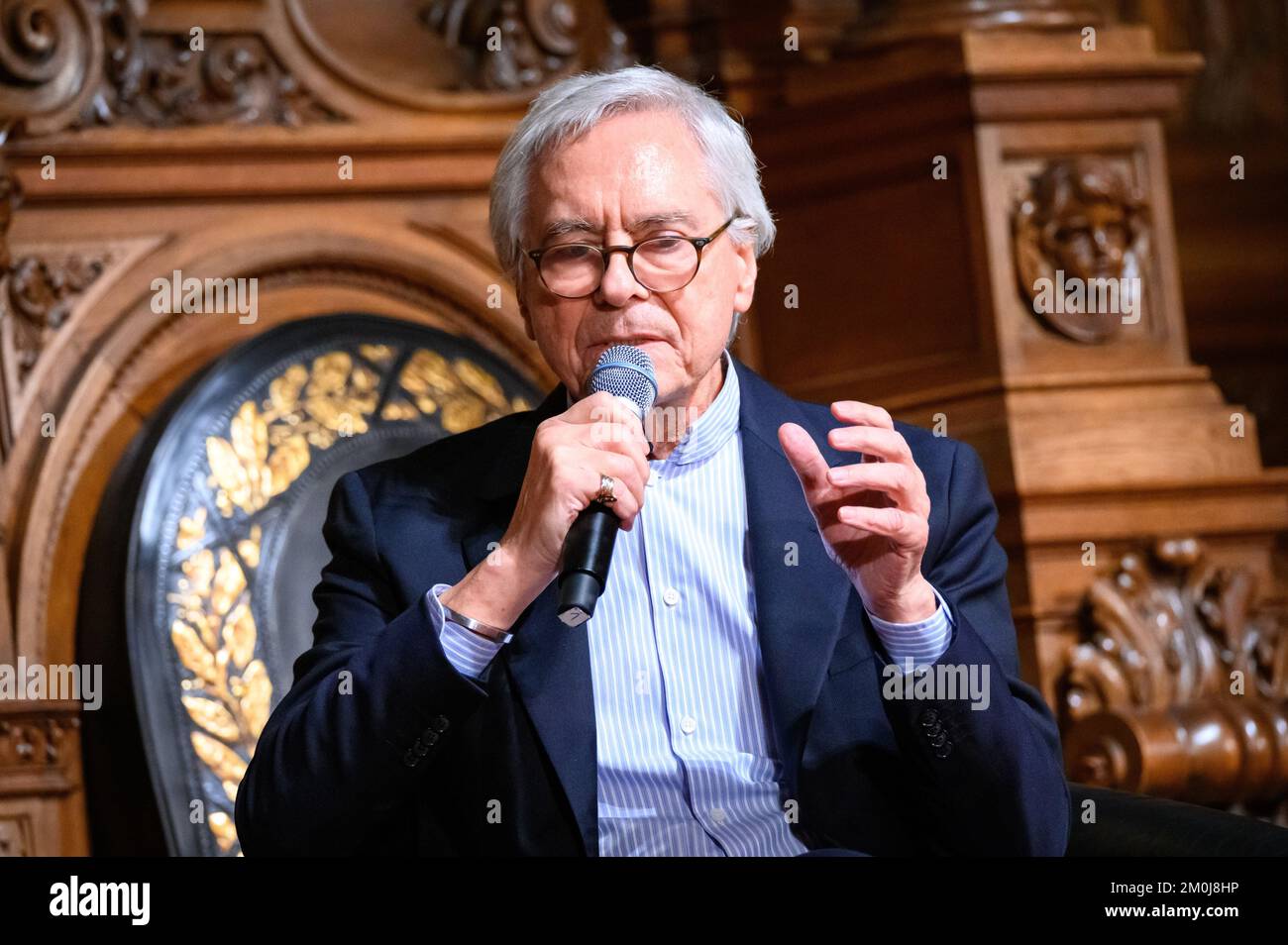 Hamburg, Germany. 06th Dec, 2022. Choreographer John Neumeier on stage ...