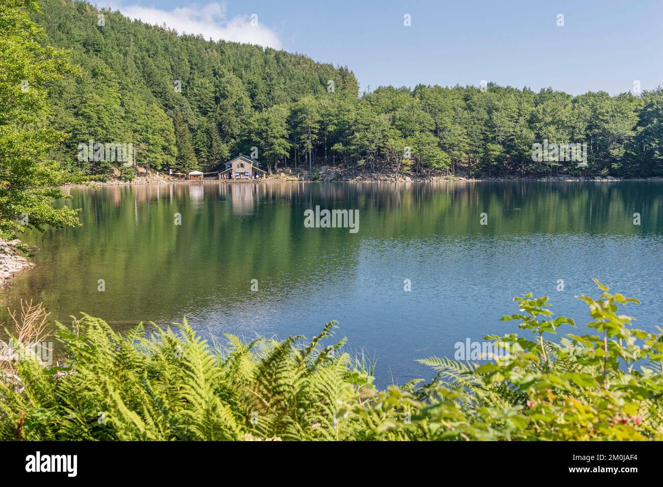 santo lake, berceto, italy Stock Photo - Alamy