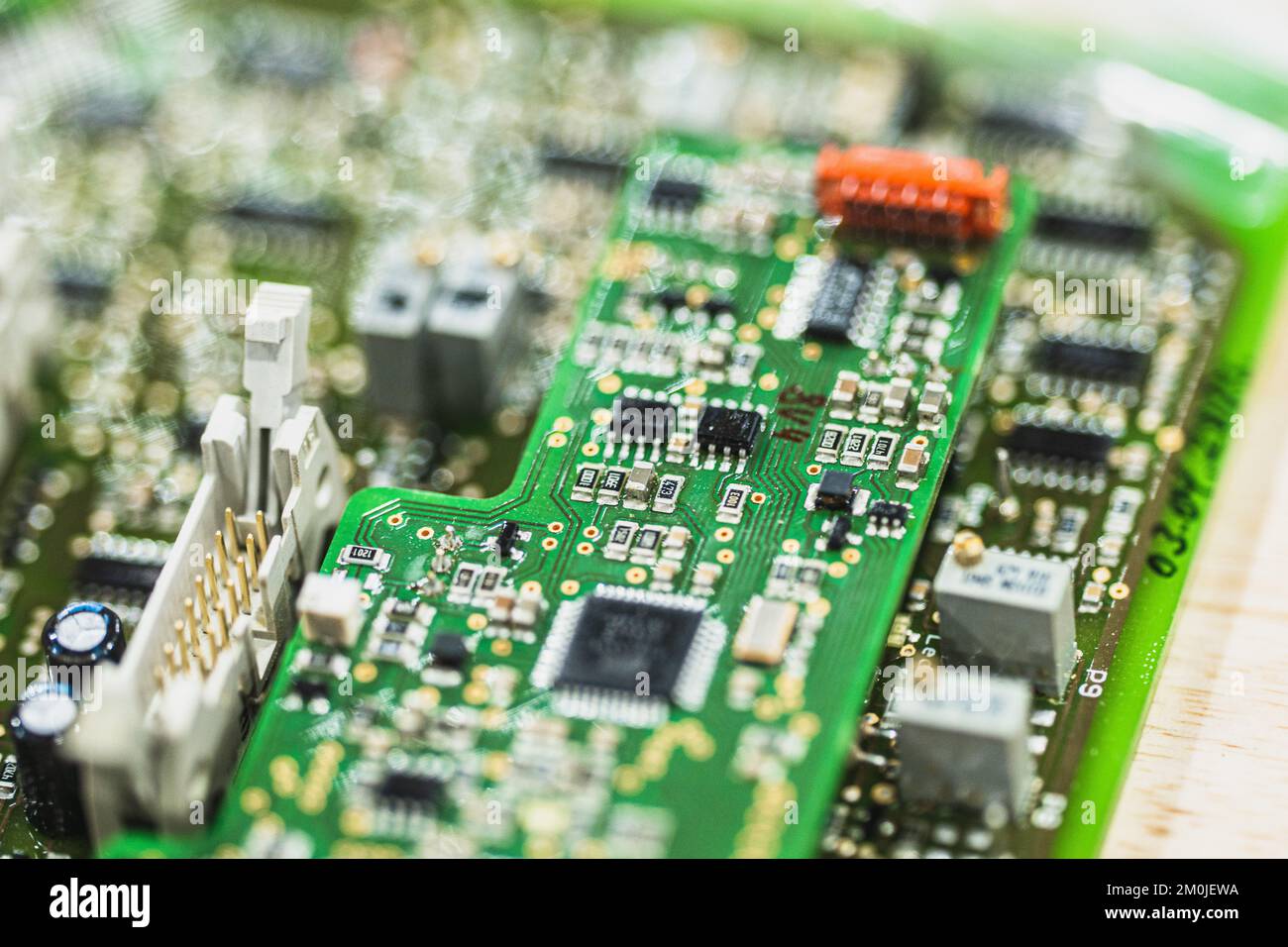 Semiconductor material hi-res stock photography and images - Alamy