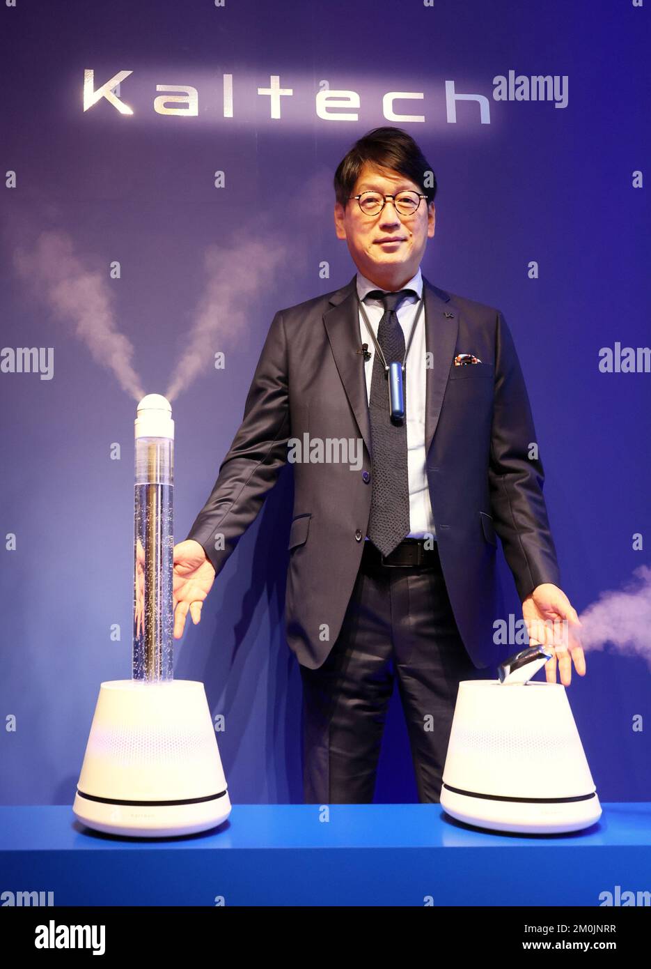 Bacteria attachment hi-res stock photography and images - Alamy