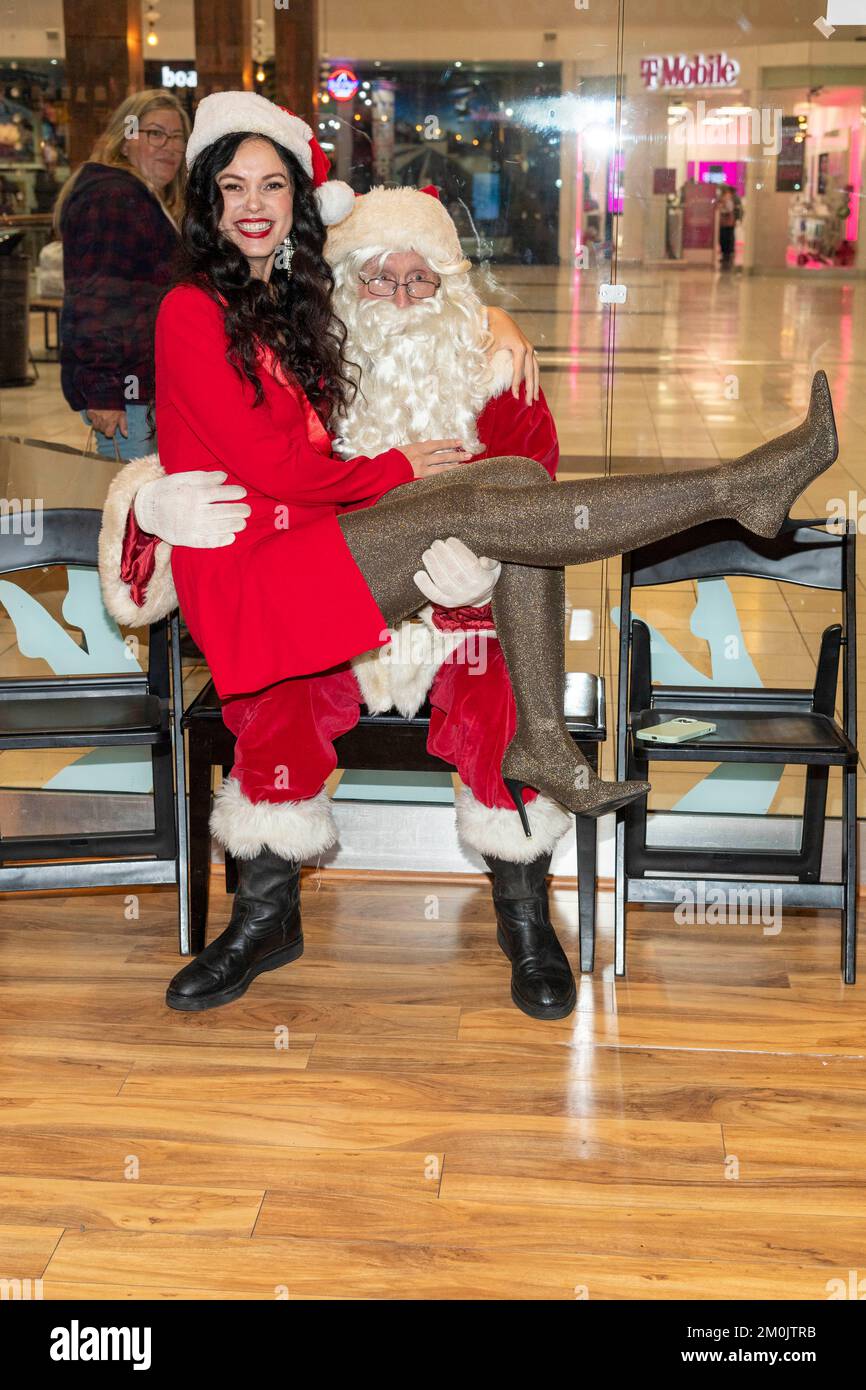 Natasha Blasick, Al Burke - Santa attend Christy’s Foundation ...