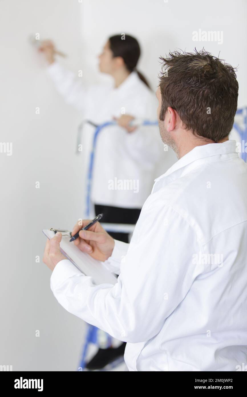 Female boss apprentice hi-res stock photography and images - Alamy