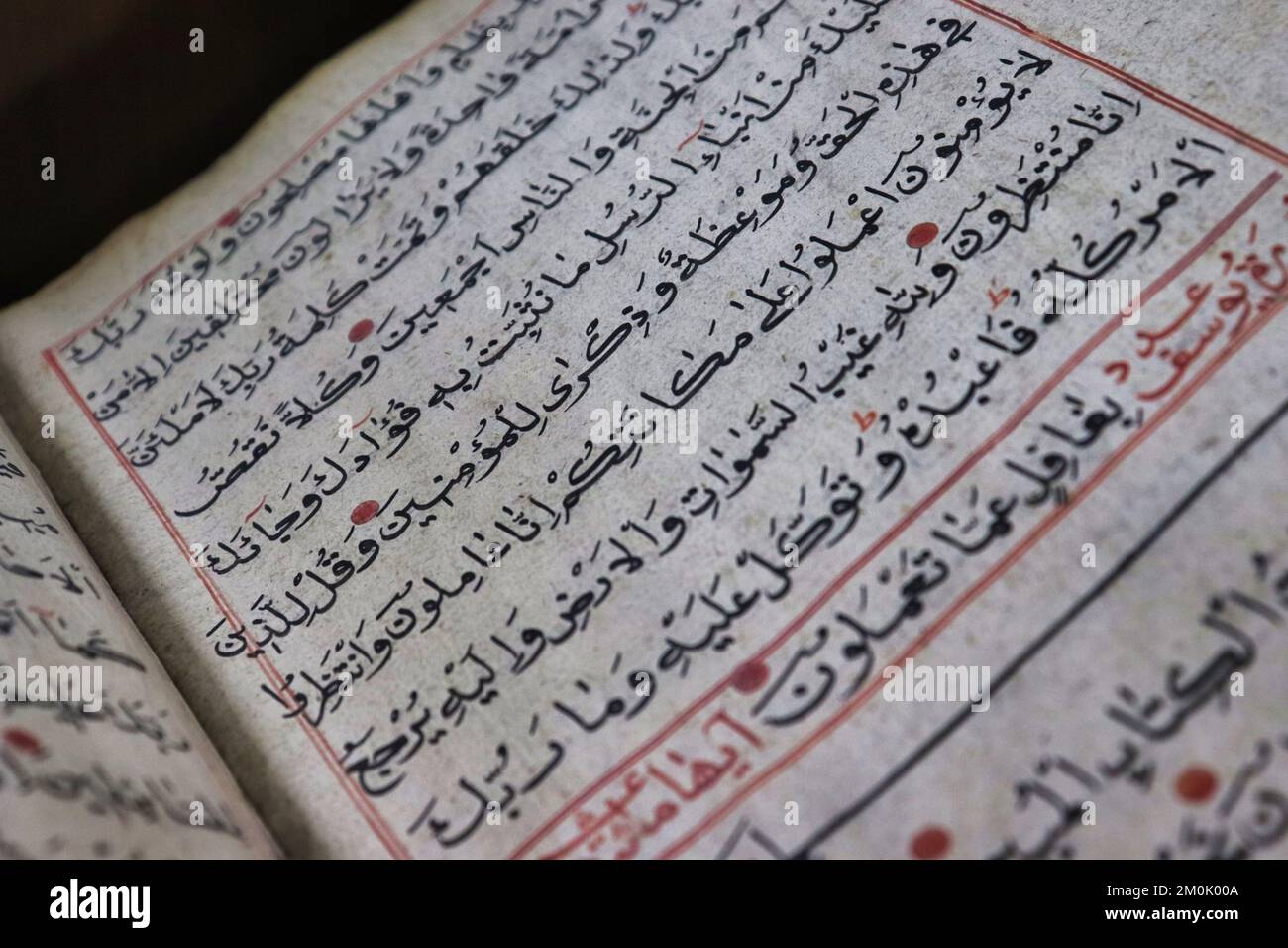 Arabic handwriting hi-res stock photography and images - Alamy