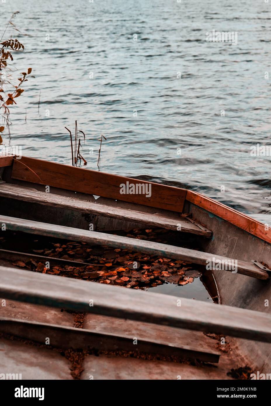 Old rowboat hi-res stock photography and images - Alamy