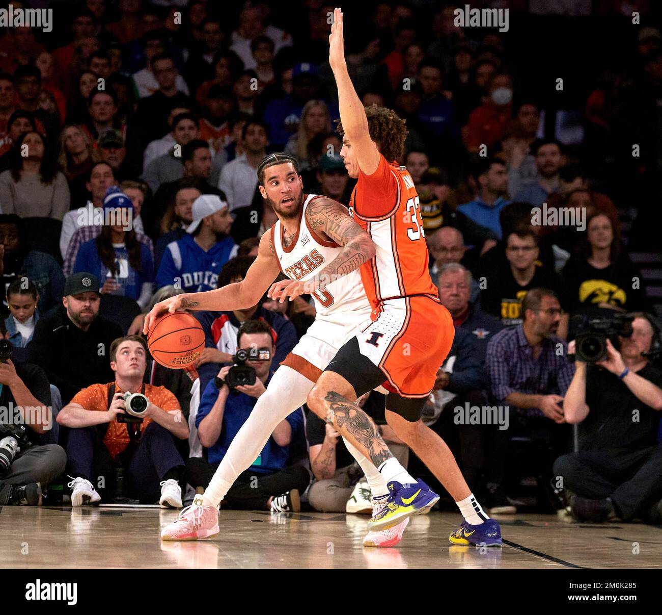 New York City, US, Dec 6, 2022. Texas Longhorns forward Timmy Allen (0 ...