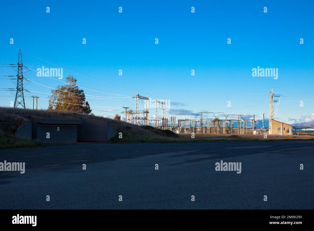 A Look at life in New Zealand: Hydro-electric Power generation at the ...