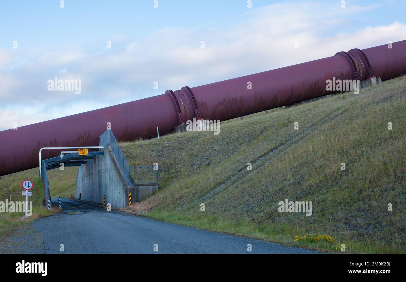 A Look at life in New Zealand: Hydro-electric Power generation at the ...