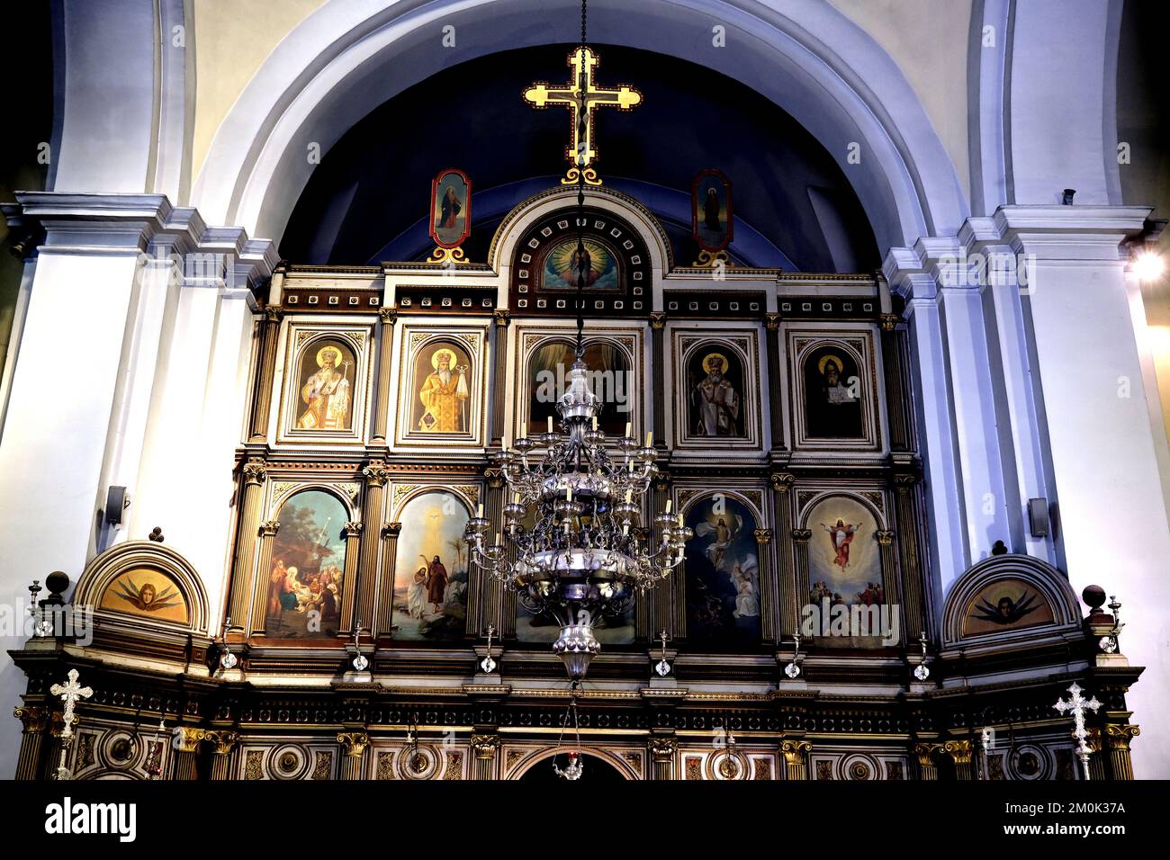Sveti luka church serbian orthodox icons altar cross paintings a hi-res ...