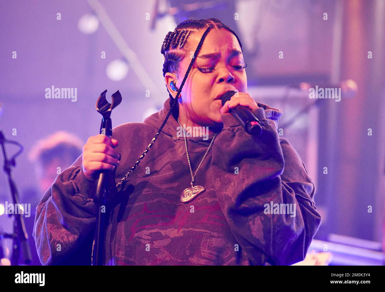 Hamburg, Germany. 06th Dec, 2022. Zoe Wees, singer, performs on stage ...