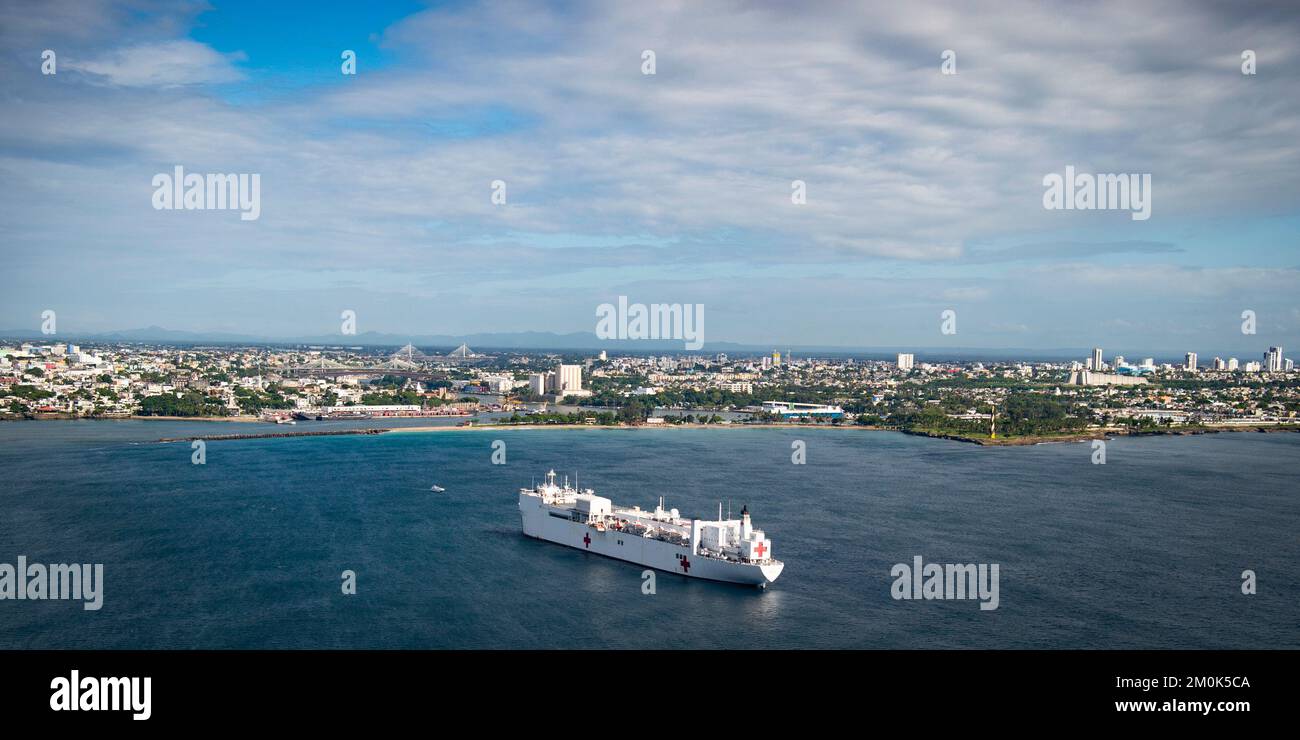 SANTO DOMINGO, Dominican Republic (Dec. 2, 2022) The hospital ship USNS ...