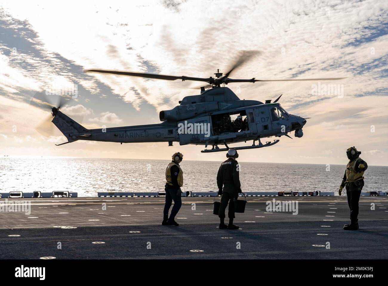A U.S. Marine Corp UH-1Y Venom with Marine Light Attack Helicopter ...