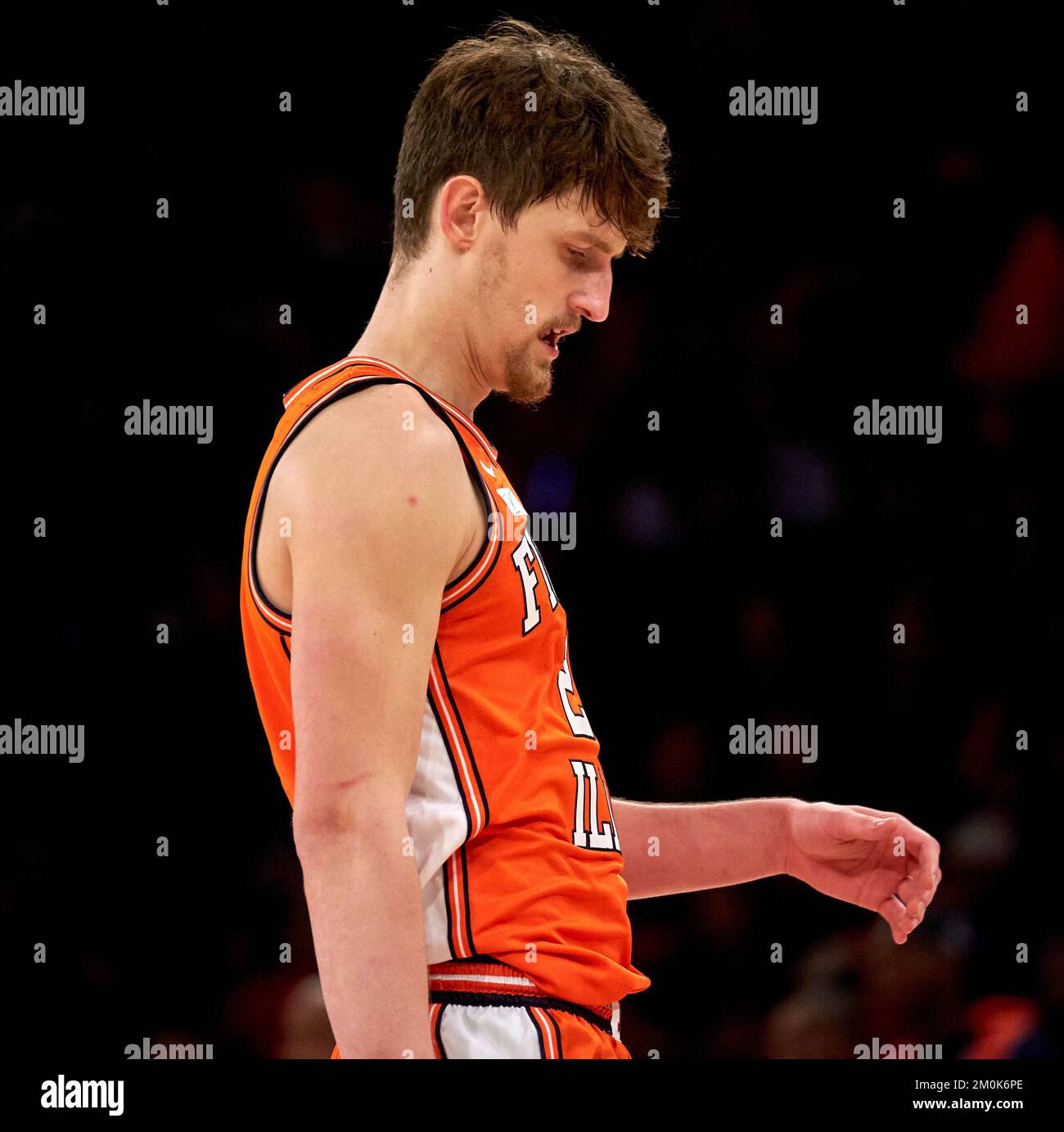 New York City, US, Dec 6, 2022. Iowa Hawkeyes forward Kris Murray (24 ...