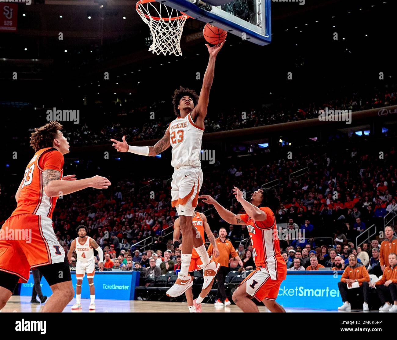 New York City, US, Dec 6, 2022. Texas Longhorns forward Dillon Mitchell ...
