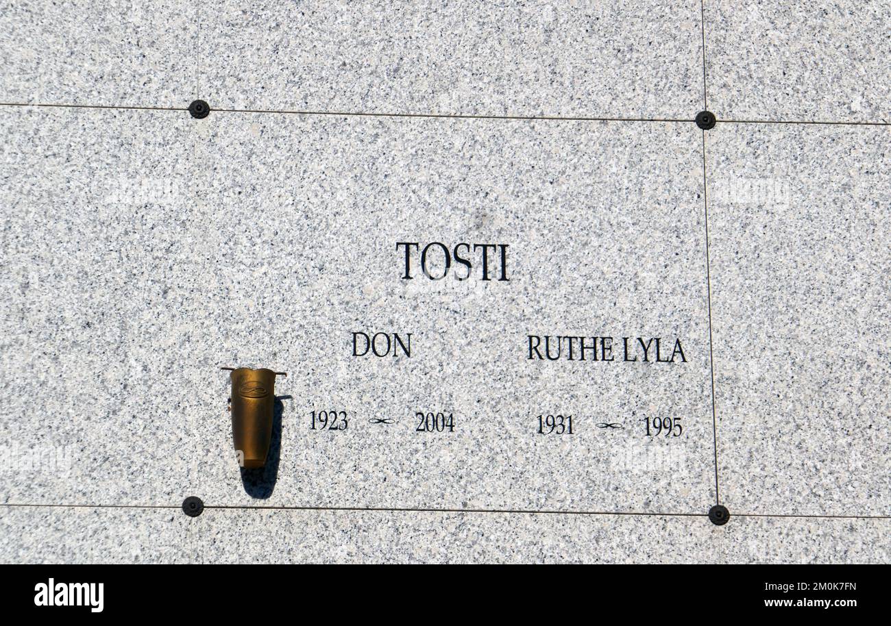 Los Angeles, California, USA 3rd December 2022 Opera Singer Don Tosti's ...