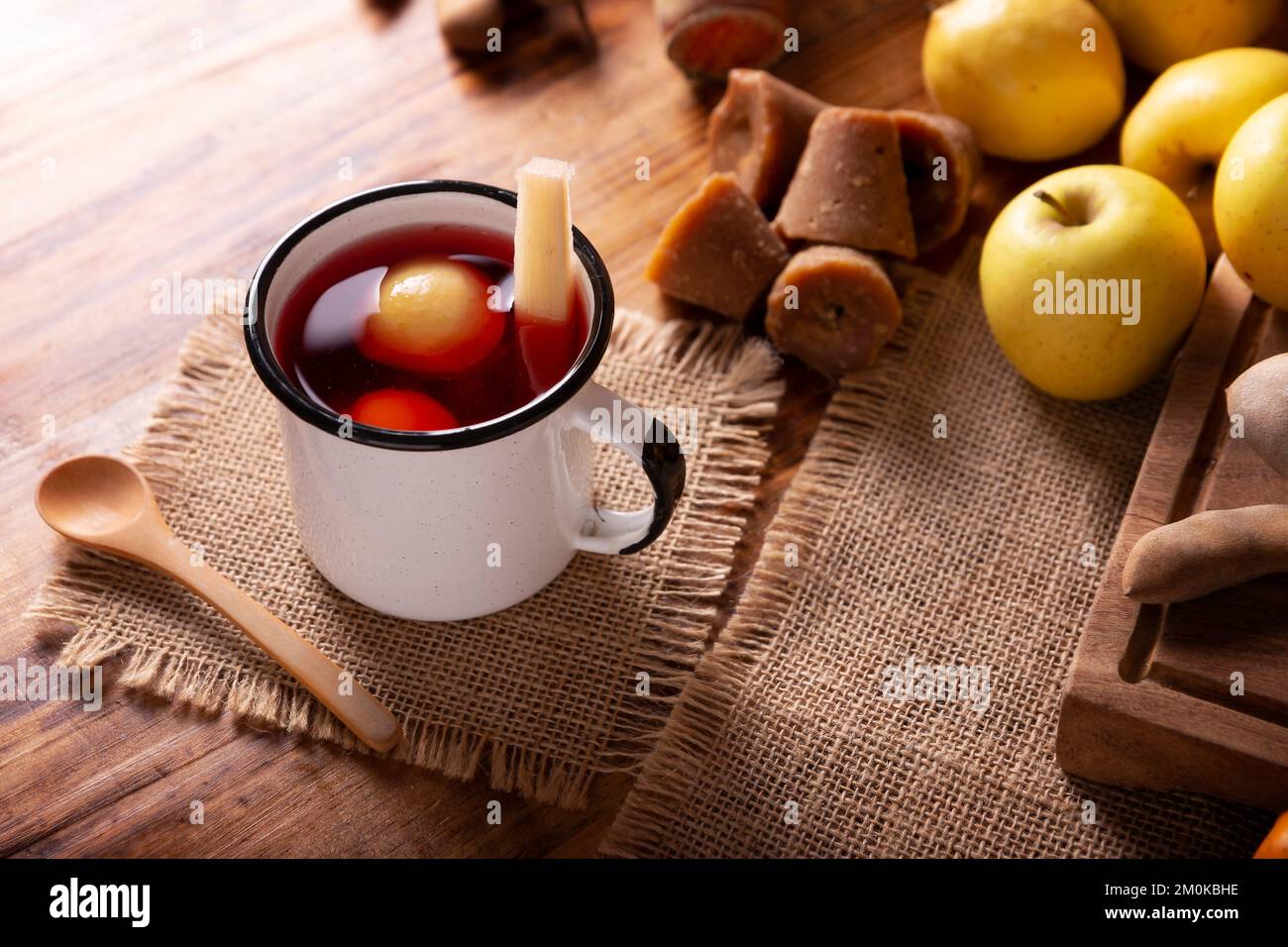 Ponche de Frutas Navideño. In Mexico, Christmas fruit punch is a hot ...
