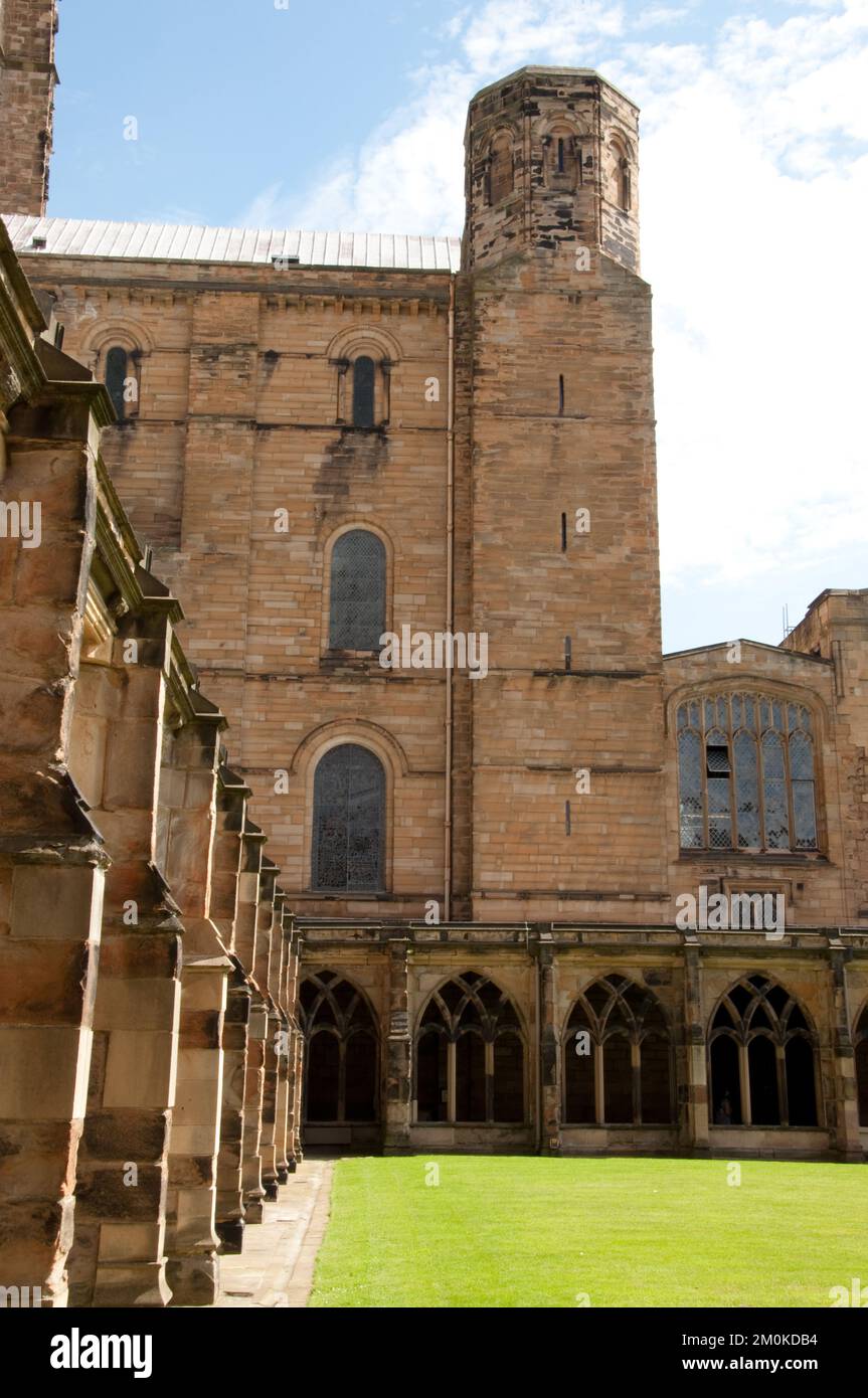 Norman romanesque architecture hi-res stock photography and images - Alamy