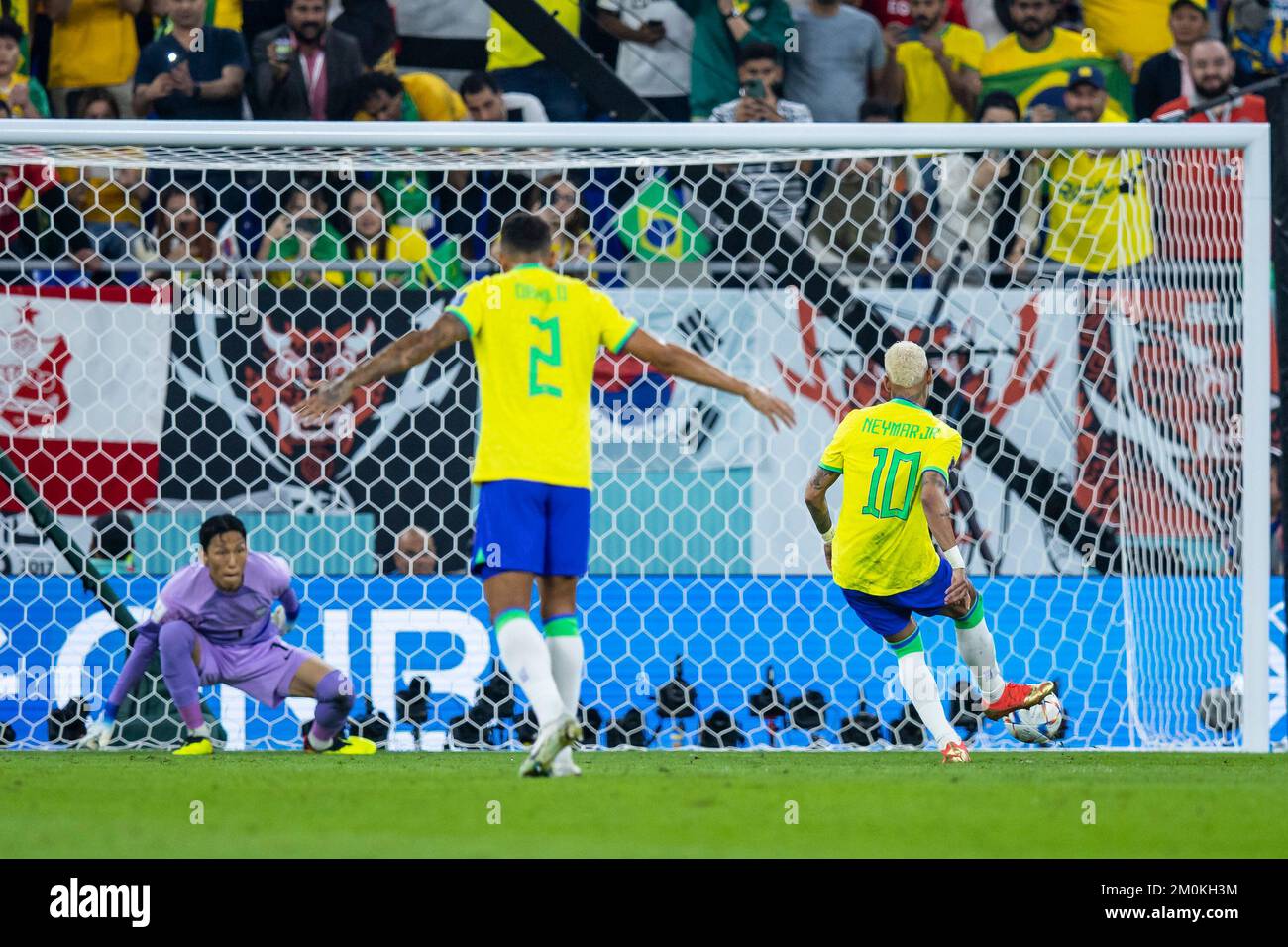 Doha, Qatar. 05th Dec, 2022. Soccer: World Cup, Brazil - South Korea ...