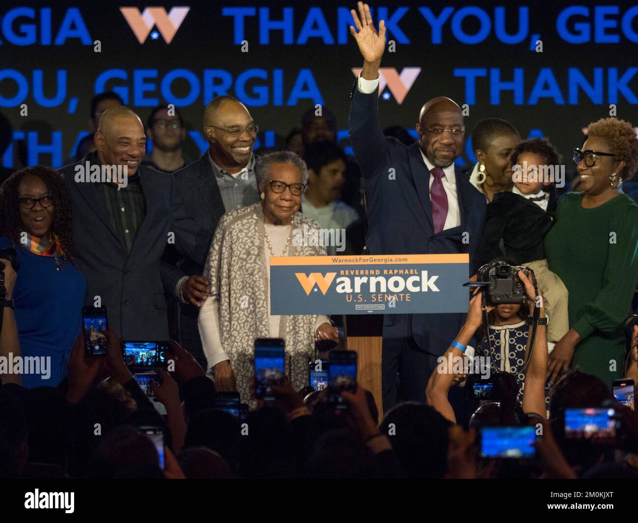 Atlanta, Georgia, USA. 6th Dec, 2022. Rev. RAPHAEL WARNOCK celebrates ...