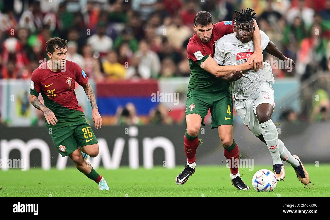 v.l. Ruben Dias, Breel Embolo (Schweiz)Lusail, 06.12.2022, FIFA ...