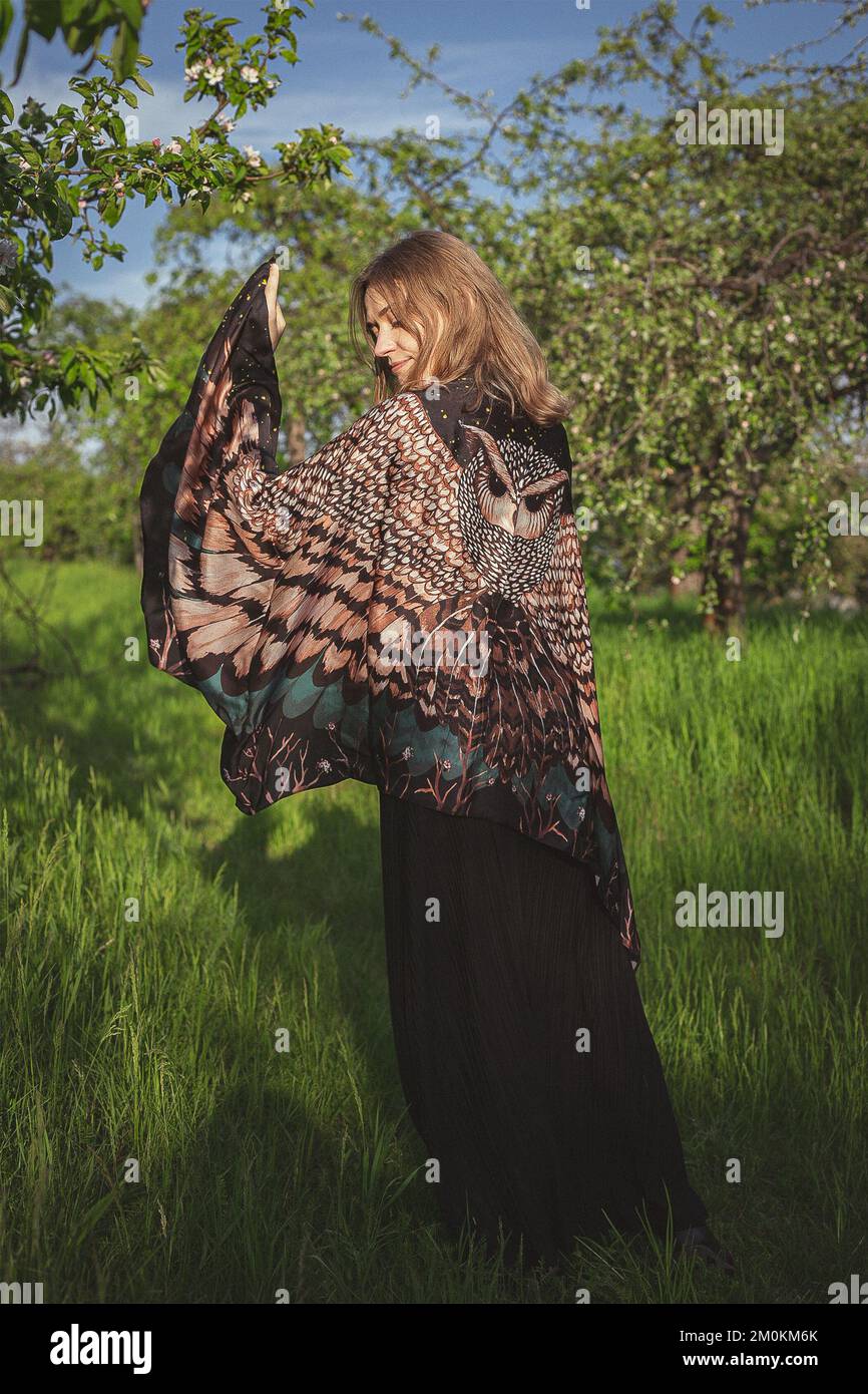 Female model from behind hi-res stock photography and images - Alamy