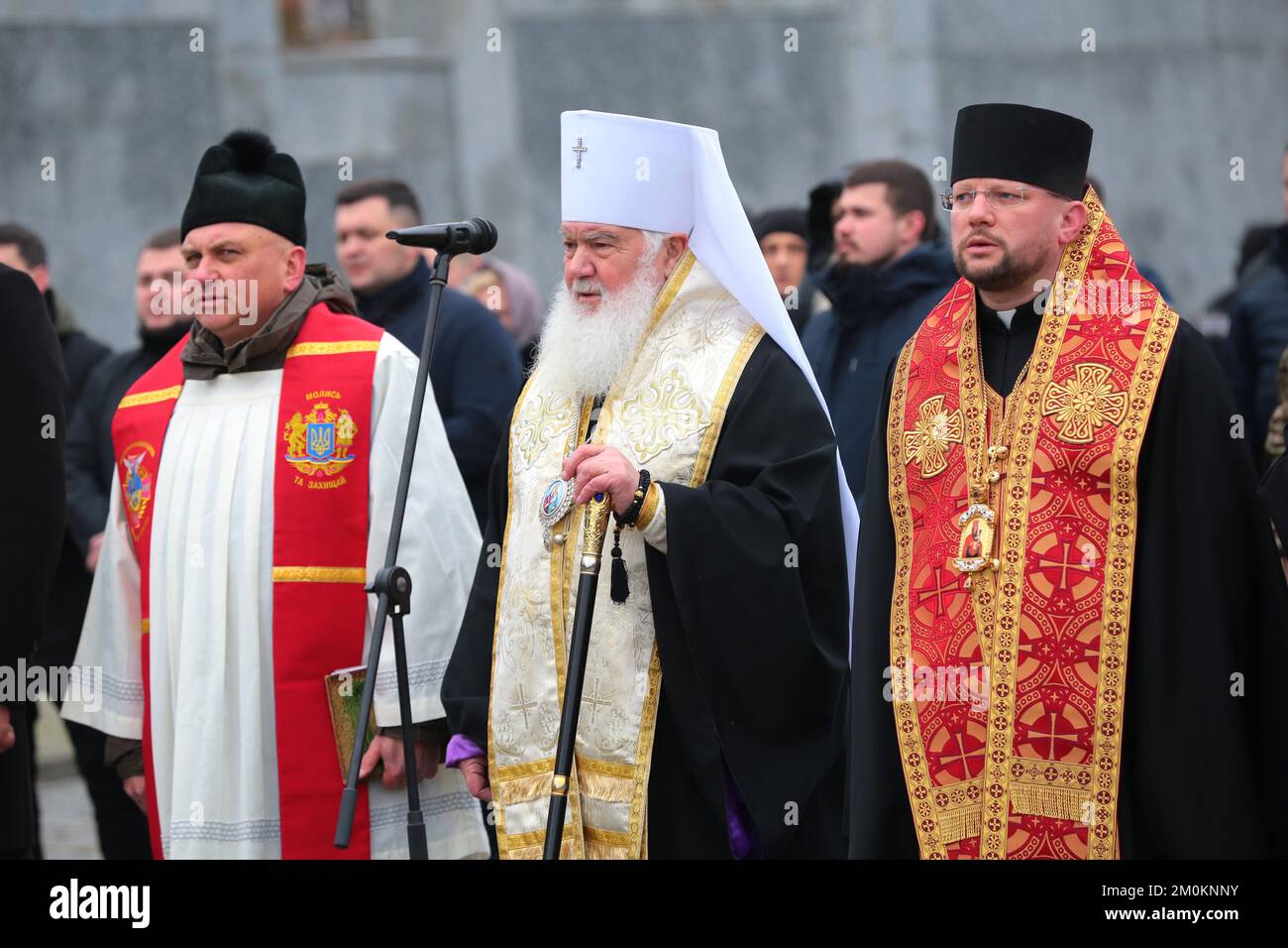 Non Exclusive: KYIV, UKRAINE - DECEMBER 6, 2022 - Priests attend a ...