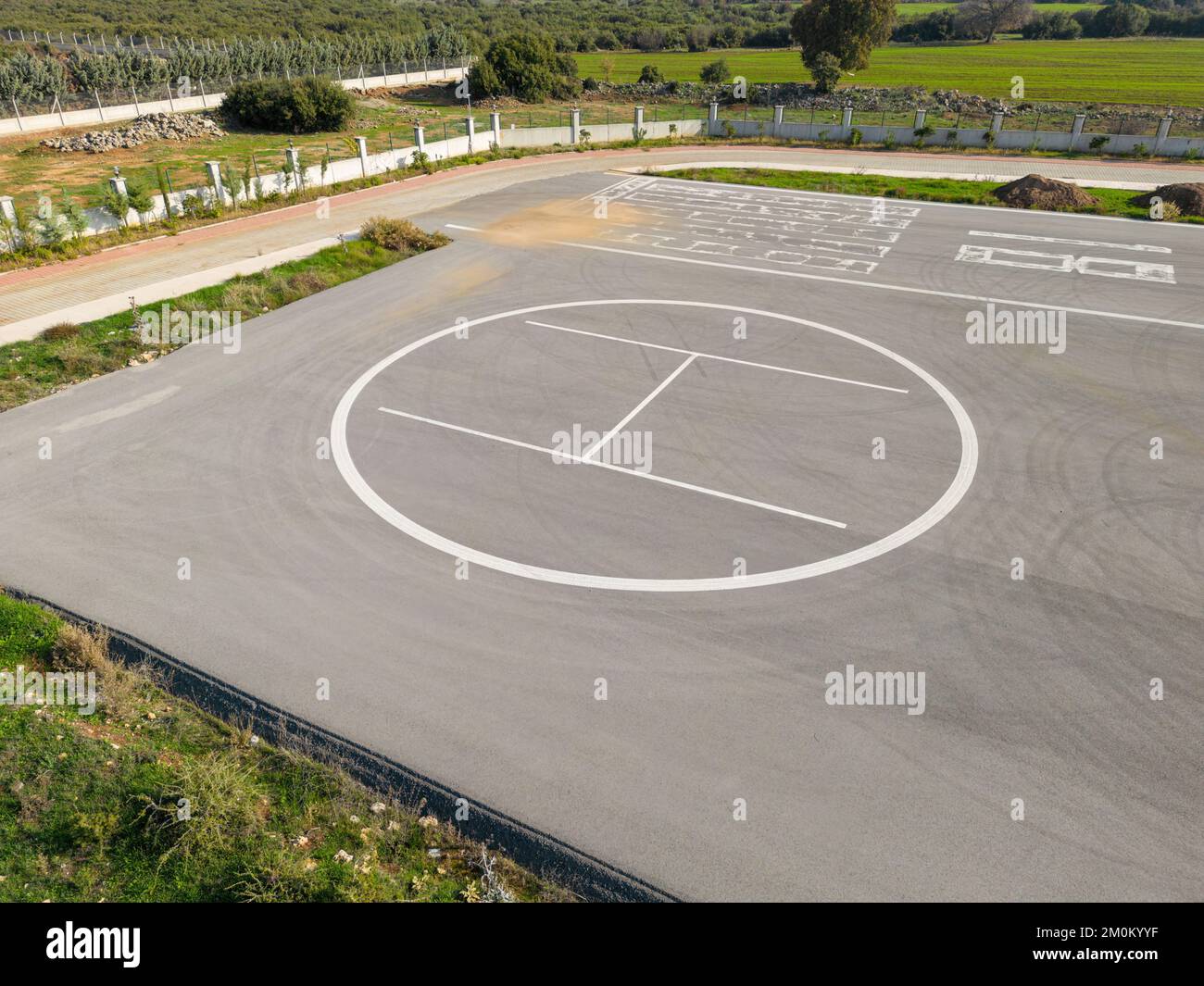 Helipad countryside hi-res stock photography and images - Alamy