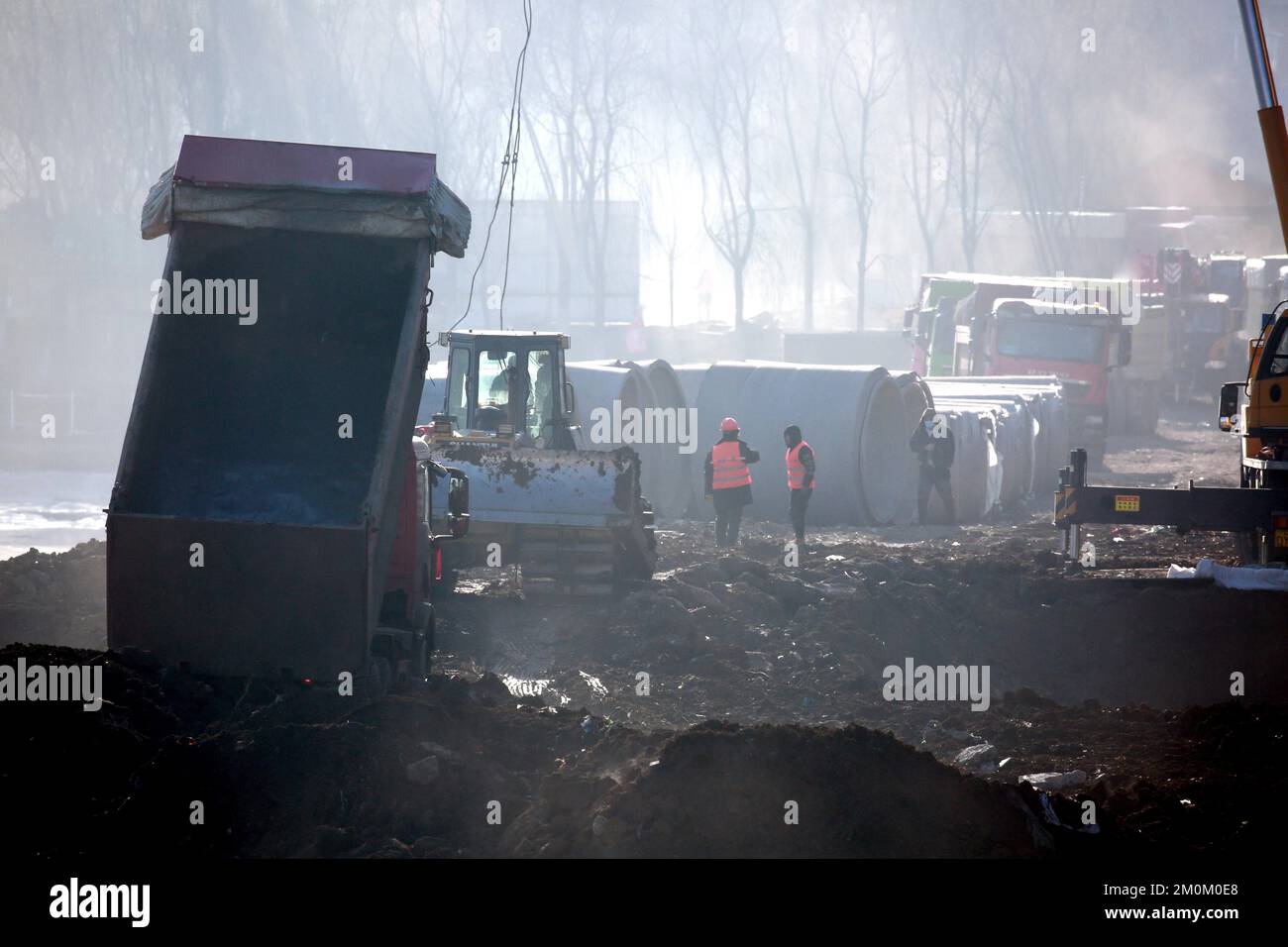 Busy reconstruction scene of Gongnong Bridge in Shenyang City ...